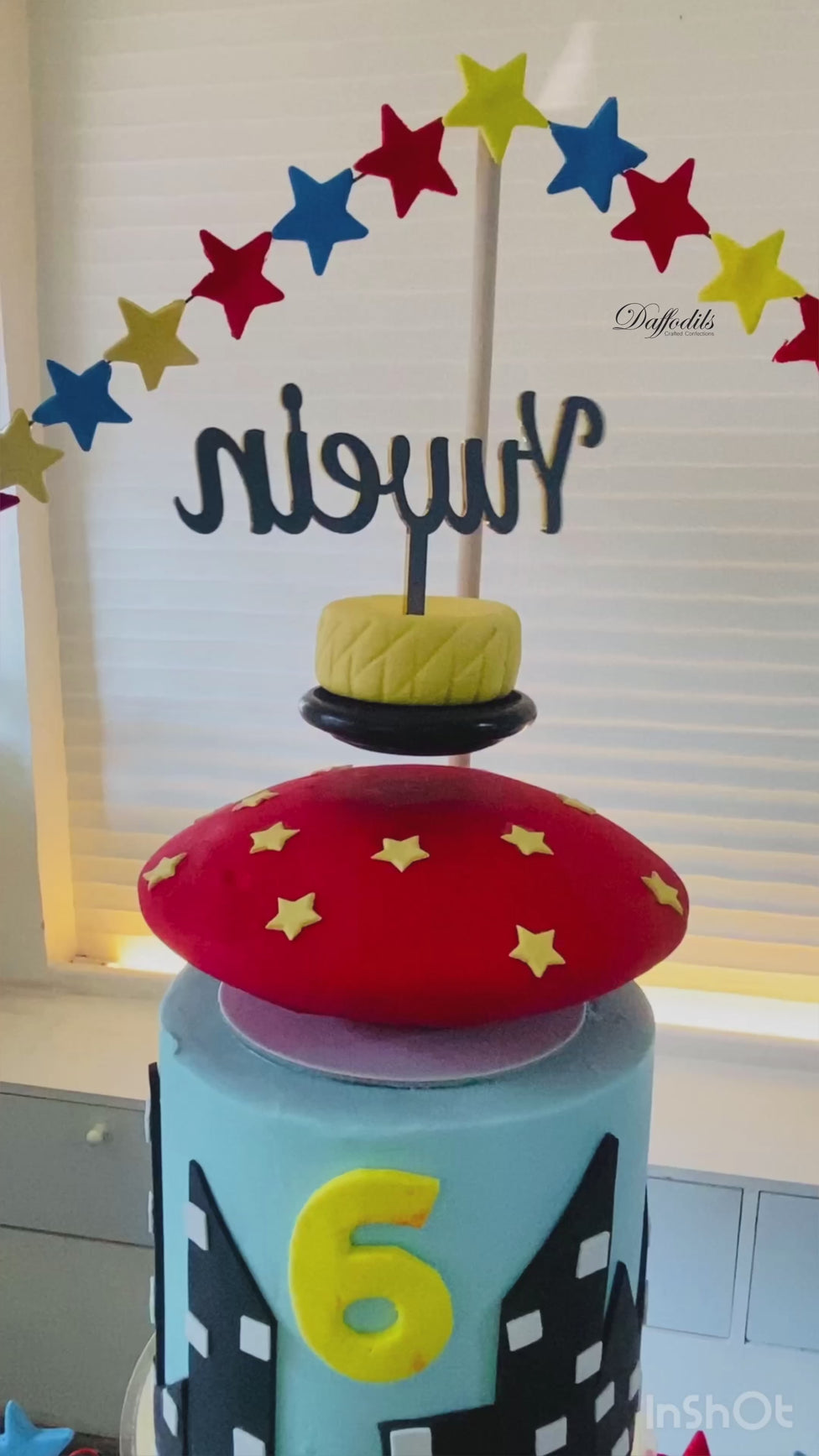 Rotating/Levitating Cakes – Daffodils Patisserie